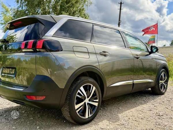 Green Peugeot 5008 2018 in Siauliai, with an engine capacity of 1.50 L and mileage of 195 thousand km for 14400 €, photo 8 on AUTOMOTO.COM.LV