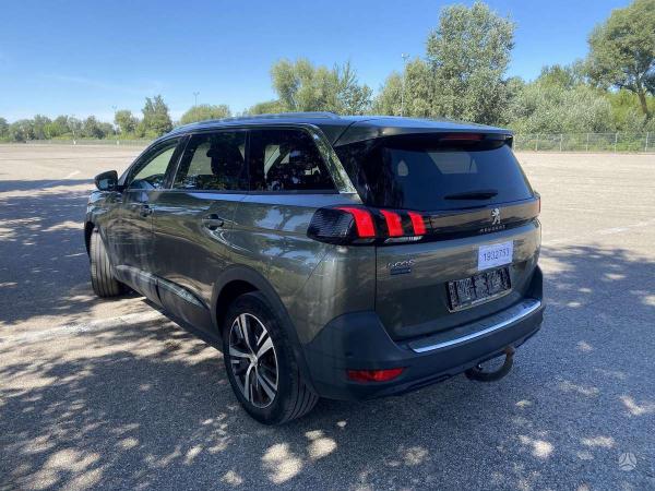 Green Peugeot 5008 2018 in Marijampole, with an engine capacity of 1.56 L and mileage of 274 thousand km for 9800 €, photo 4 on AUTOMOTO.COM.LV