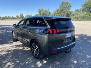 Zaļš Peugeot 5008 2018 Marijampole, ar dzinēja tilpumu 1.56 L un nobraukumu 274 tūkst. km par 9800 €, foto 5 vietnē AUTOMOTO.COM.LV
