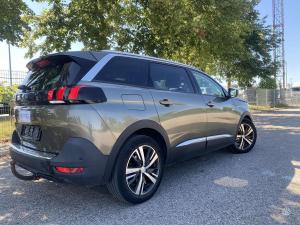 Zaļš Peugeot 5008 2018 Marijampole, ar dzinēja tilpumu 1.56 L un nobraukumu 274 tūkst. km par 9800 €, foto 7 vietnē AUTOMOTO.COM.LV