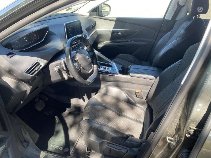 Zaļš Peugeot 5008 2018 Marijampole, ar dzinēja tilpumu 1.56 L un nobraukumu 274 tūkst. km par 9800 €, foto 13 vietnē AUTOMOTO.COM.LV