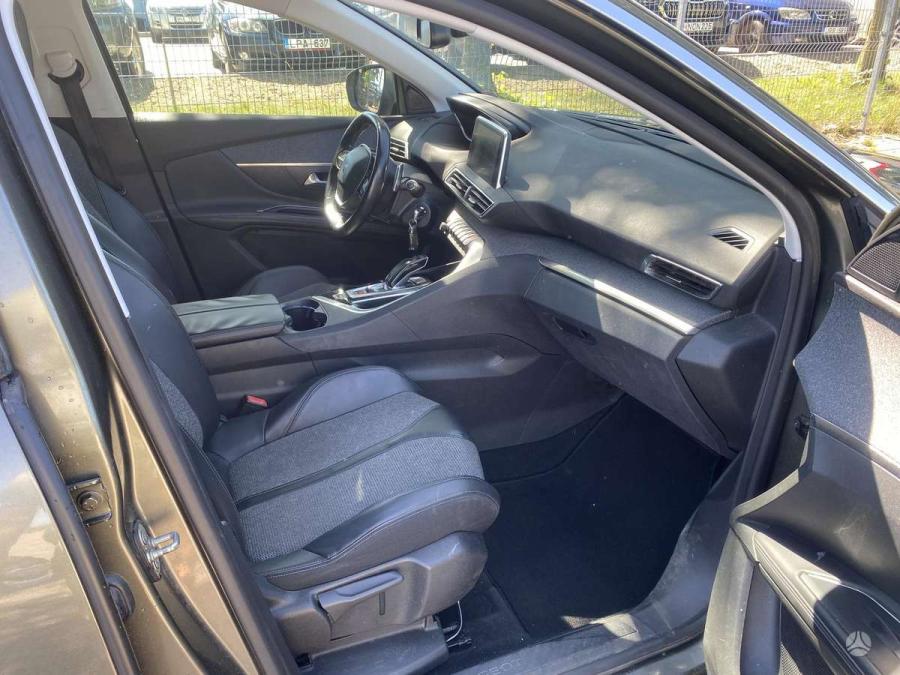Zaļš Peugeot 5008 2018 Marijampole, ar dzinēja tilpumu 1.56 L un nobraukumu 274 tūkst. km par 9800 €, foto 16 vietnē AUTOMOTO.COM.LV