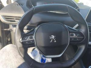 Zaļš Peugeot 5008 2018 Tauragė, ar dzinēja tilpumu 1.50 L un nobraukumu 65 tūkst. km par 11600 €, foto 9 vietnē AUTOMOTO.COM.LV