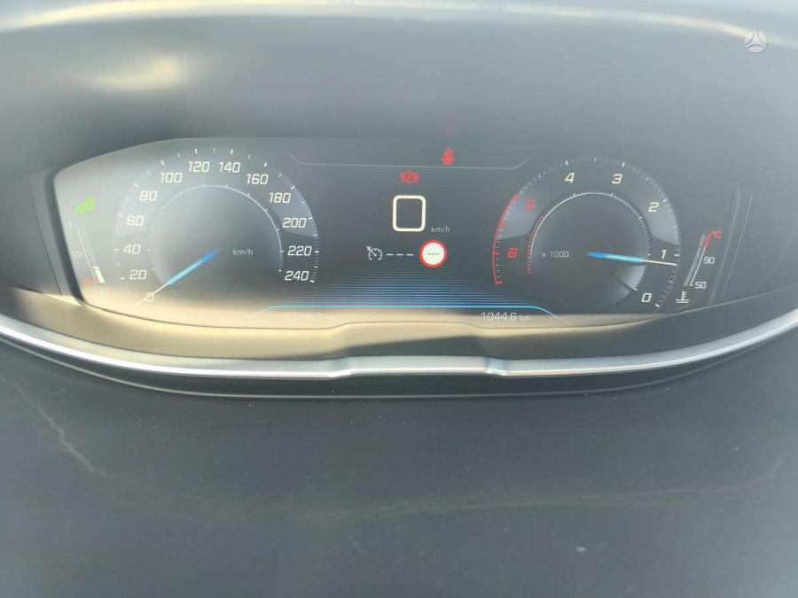Zaļš Peugeot 5008 2018 Tauragė, ar dzinēja tilpumu 1.50 L un nobraukumu 65 tūkst. km par 11600 €, foto 10 vietnē AUTOMOTO.COM.LV