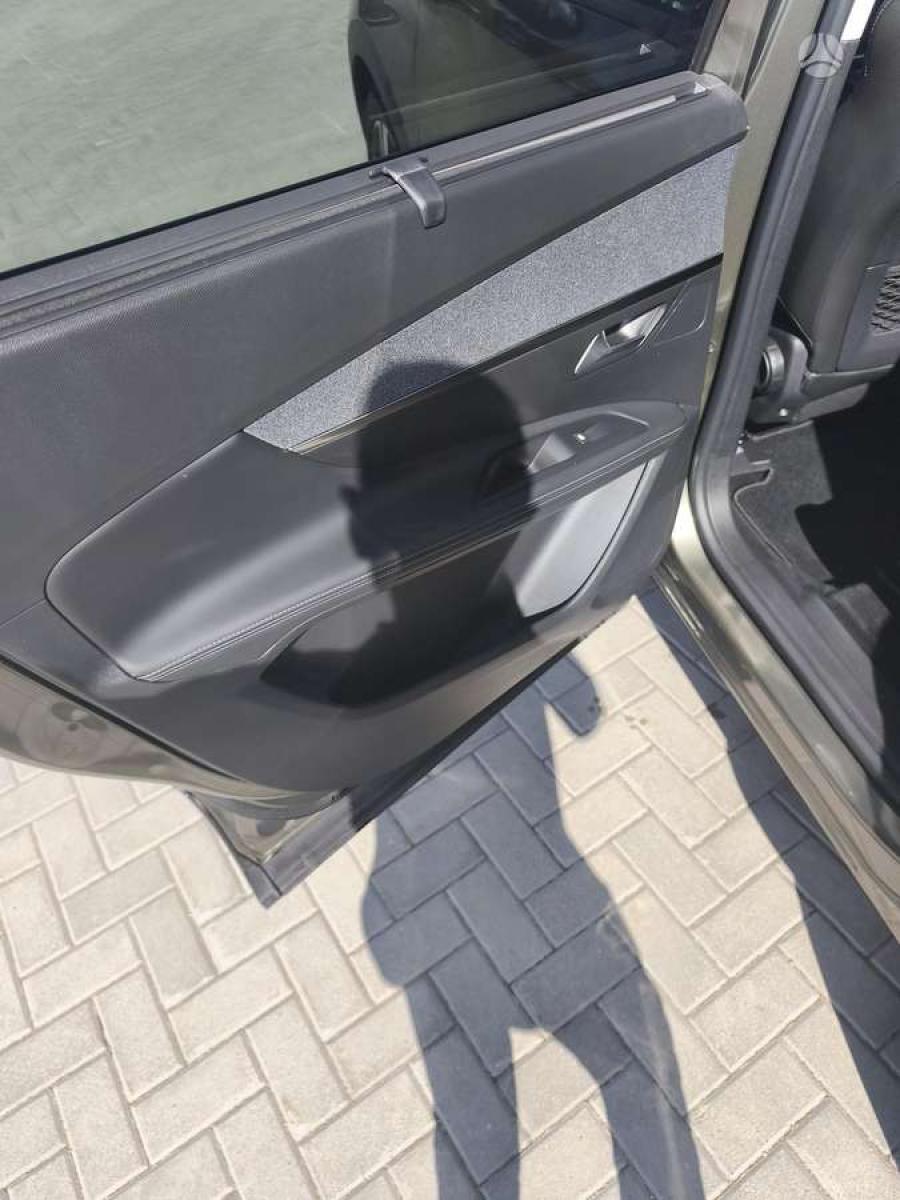 Zaļš Peugeot 5008 2018 Tauragė, ar dzinēja tilpumu 1.50 L un nobraukumu 65 tūkst. km par 11600 €, foto 15 vietnē AUTOMOTO.COM.LV