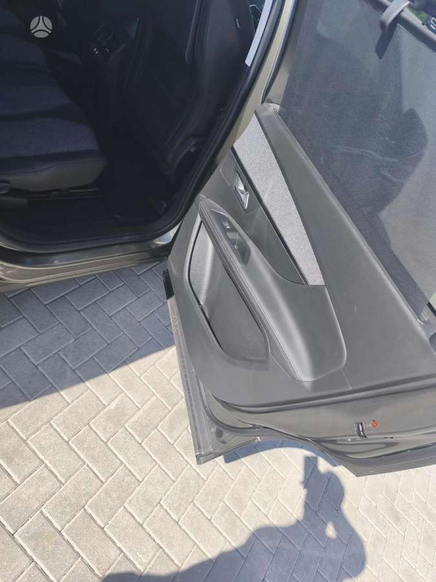 Zaļš Peugeot 5008 2018 Tauragė, ar dzinēja tilpumu 1.50 L un nobraukumu 65 tūkst. km par 11600 €, foto 18 vietnē AUTOMOTO.COM.LV