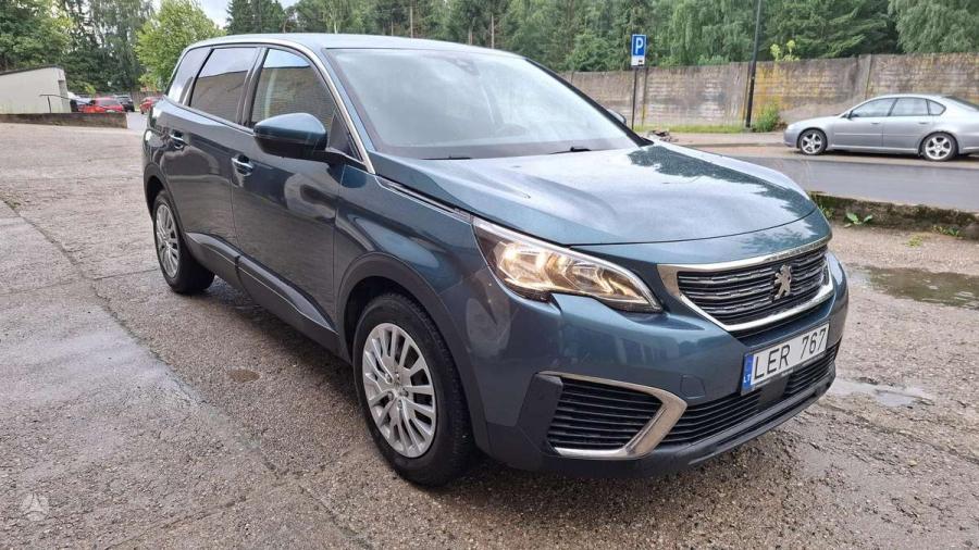 Zaļš Peugeot 5008 2019 Viļņa, ar dzinēja tilpumu 1.20 L un nobraukumu 130 tūkst. km par 7900 €, foto 4 vietnē AUTOMOTO.COM.LV