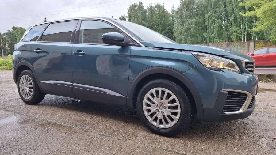 Zaļš Peugeot 5008 2019 Viļņa, ar dzinēja tilpumu 1.20 L un nobraukumu 130 tūkst. km par 7900 €, foto 13 vietnē AUTOMOTO.COM.LV