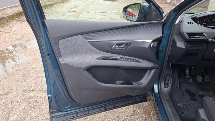 Zaļš Peugeot 5008 2019 Viļņa, ar dzinēja tilpumu 1.20 L un nobraukumu 130 tūkst. km par 7900 €, foto 14 vietnē AUTOMOTO.COM.LV