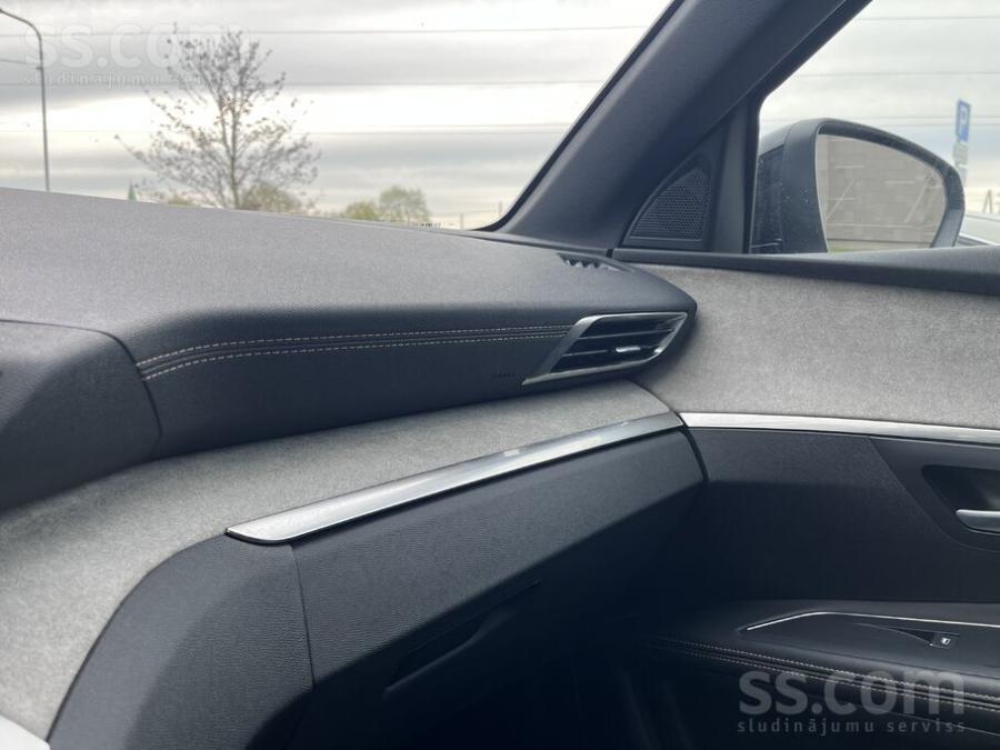 Zaļš Peugeot 5008 2021 Rīga, ar dzinēja tilpumu 1.50 L un nobraukumu 125 tūkst. km par 18500 €, foto 17 vietnē AUTOMOTO.COM.LV