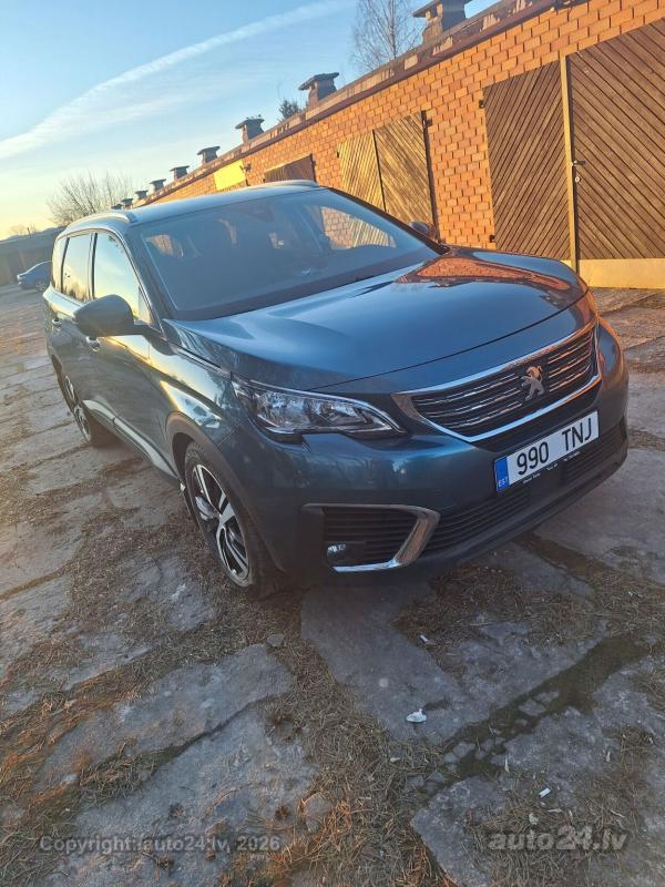Zaļš Peugeot 5008 2018 Tallina, ar dzinēja tilpumu 1.50 L un nobraukumu 130 tūkst. km par 14500 €, foto 1 vietnē AUTOMOTO.COM.LV