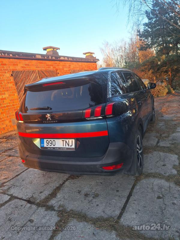 Zaļš Peugeot 5008 2018 Tallina, ar dzinēja tilpumu 1.50 L un nobraukumu 130 tūkst. km par 14500 €, foto 2 vietnē AUTOMOTO.COM.LV