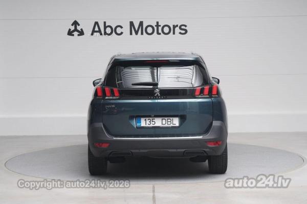 Green Peugeot 5008 2019 in Tallinn, with an engine capacity of 1.50 L and mileage of 140 thousand km for 17990 €, photo 5 on AUTOMOTO.COM.LV