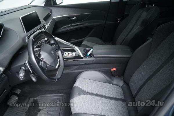 Green Peugeot 5008 2019 in Tallinn, with an engine capacity of 1.50 L and mileage of 140 thousand km for 17990 €, photo 7 on AUTOMOTO.COM.LV