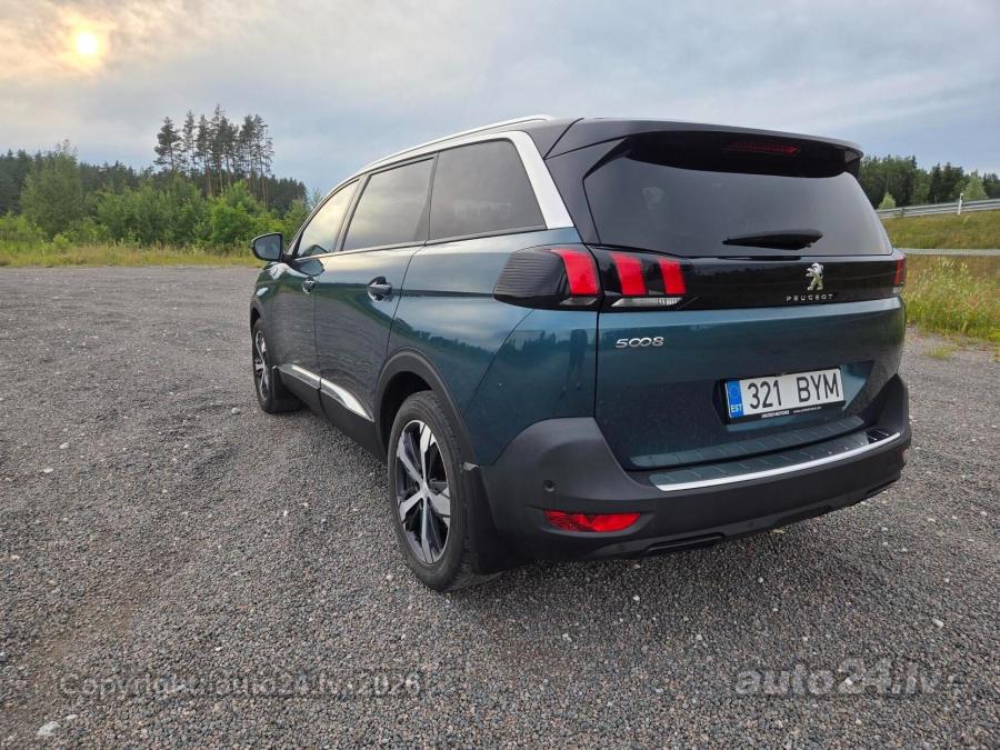 Zaļš Peugeot 5008 2019 Tallina, ar dzinēja tilpumu 1.50 L un nobraukumu 110 tūkst. km par 15200 €, foto 4 vietnē AUTOMOTO.COM.LV