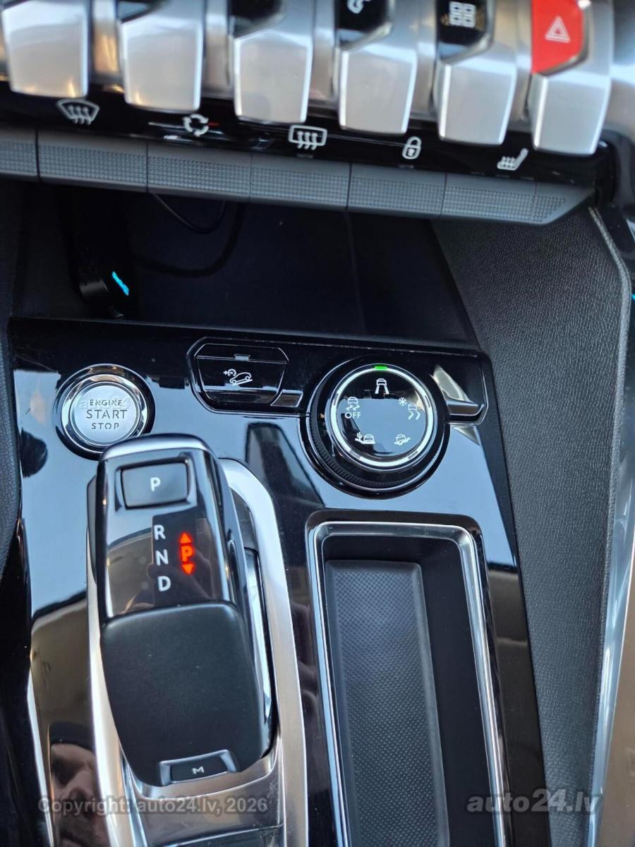 Zaļš Peugeot 5008 2019 Tallina, ar dzinēja tilpumu 1.50 L un nobraukumu 110 tūkst. km par 15200 €, foto 10 vietnē AUTOMOTO.COM.LV