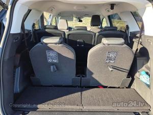 Zaļš Peugeot 5008 2019 Tallina, ar dzinēja tilpumu 1.50 L un nobraukumu 110 tūkst. km par 15200 €, foto 12 vietnē AUTOMOTO.COM.LV