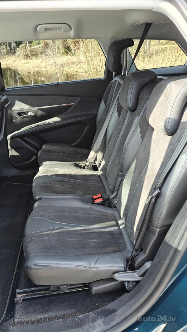 Green Peugeot 5008 2020 in Tartu, with an engine capacity of 1.50 L and mileage of 139 thousand km for 16900 €, photo 11 on AUTOMOTO.COM.LV