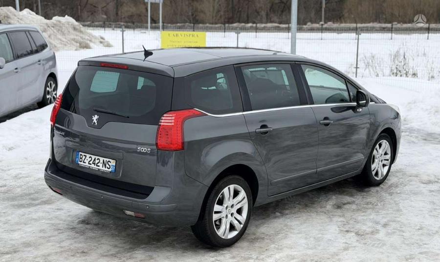 Grey Peugeot 5008 2011 in Taurage, with an engine capacity of 2.00 L and mileage of 265 thousand km for 3400 €, photo 18 on AUTOMOTO.COM.LV