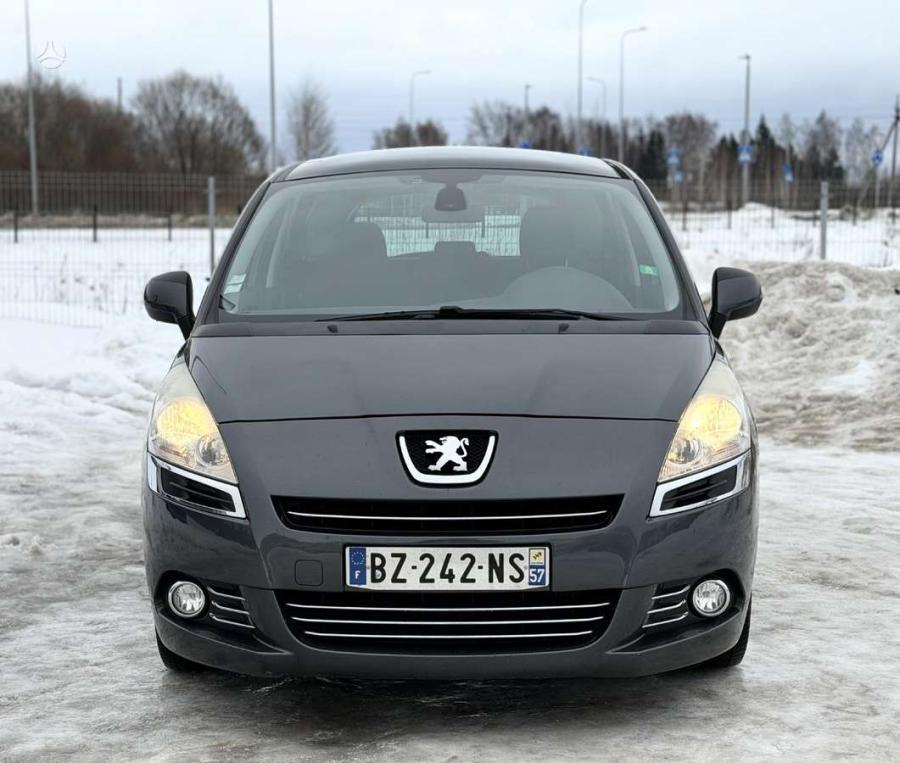 Pelēks Peugeot 5008 2011 Tauragė, ar dzinēja tilpumu 2.00 L un nobraukumu 265 tūkst. km par 3400 €, foto 3 vietnē AUTOMOTO.COM.LV