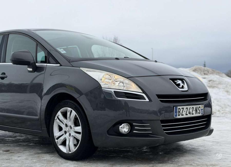 Pelēks Peugeot 5008 2011 Tauragė, ar dzinēja tilpumu 2.00 L un nobraukumu 265 tūkst. km par 3400 €, foto 6 vietnē AUTOMOTO.COM.LV