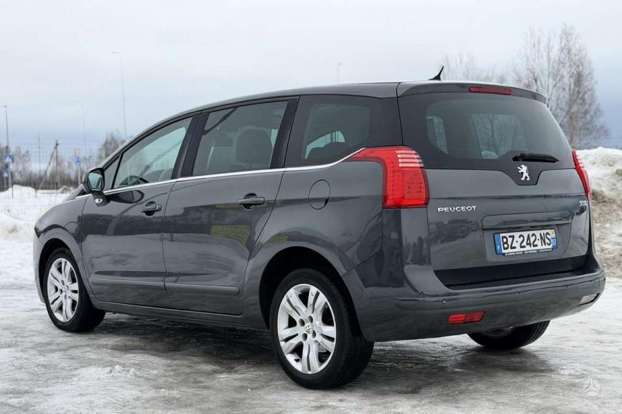 Pelēks Peugeot 5008 2011 Tauragė, ar dzinēja tilpumu 2.00 L un nobraukumu 265 tūkst. km par 3400 €, foto 14 vietnē AUTOMOTO.COM.LV