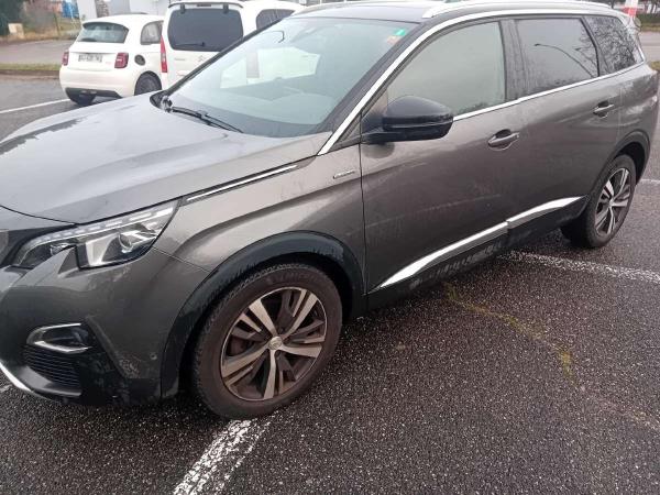Pelēks Peugeot 5008 2017 Tauragė, ar dzinēja tilpumu 2.00 L un nobraukumu 216 tūkst. km par 10100 €, foto 1 vietnē AUTOMOTO.COM.LV