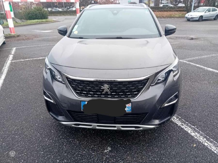Grey Peugeot 5008 2017 in Taurage, with an engine capacity of 2.00 L and mileage of 216 thousand km for 10100 €, photo 4 on AUTOMOTO.COM.LV