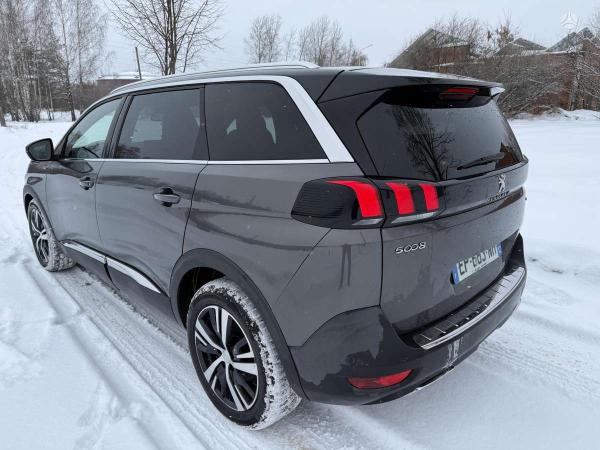Grey Peugeot 5008 2017 in Kaunas, with an engine capacity of 1.20 L and mileage of 156 thousand km for 11400 €, photo 7 on AUTOMOTO.COM.LV