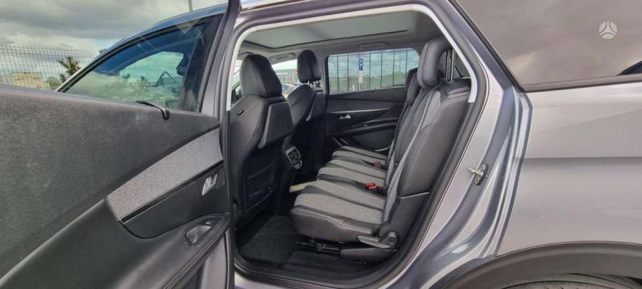 Pelēks Peugeot 5008 2017 Šauļi, ar dzinēja tilpumu 1.60 L un nobraukumu 177 tūkst. km par 12200 €, foto 24 vietnē AUTOMOTO.COM.LV