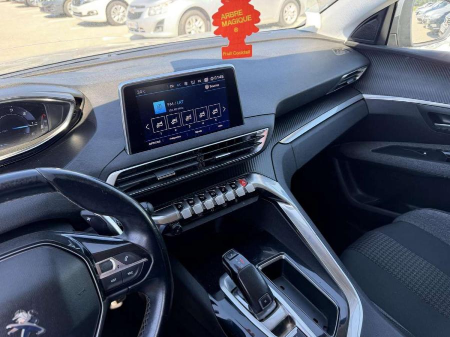 Grey Peugeot 5008 2017 in Taurage, with an engine capacity of 1.56 L and mileage of 251 thousand km for 7900 €, photo 10 on AUTOMOTO.COM.LV