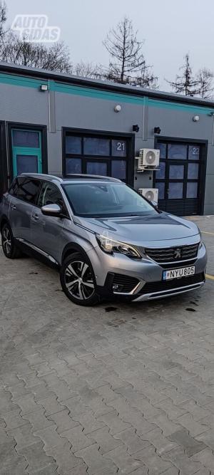 Pelēks Peugeot 5008 2017 Viļņa, ar dzinēja tilpumu 1.20 L un nobraukumu 135 tūkst. km par 10700 €, foto 3 vietnē AUTOMOTO.COM.LV