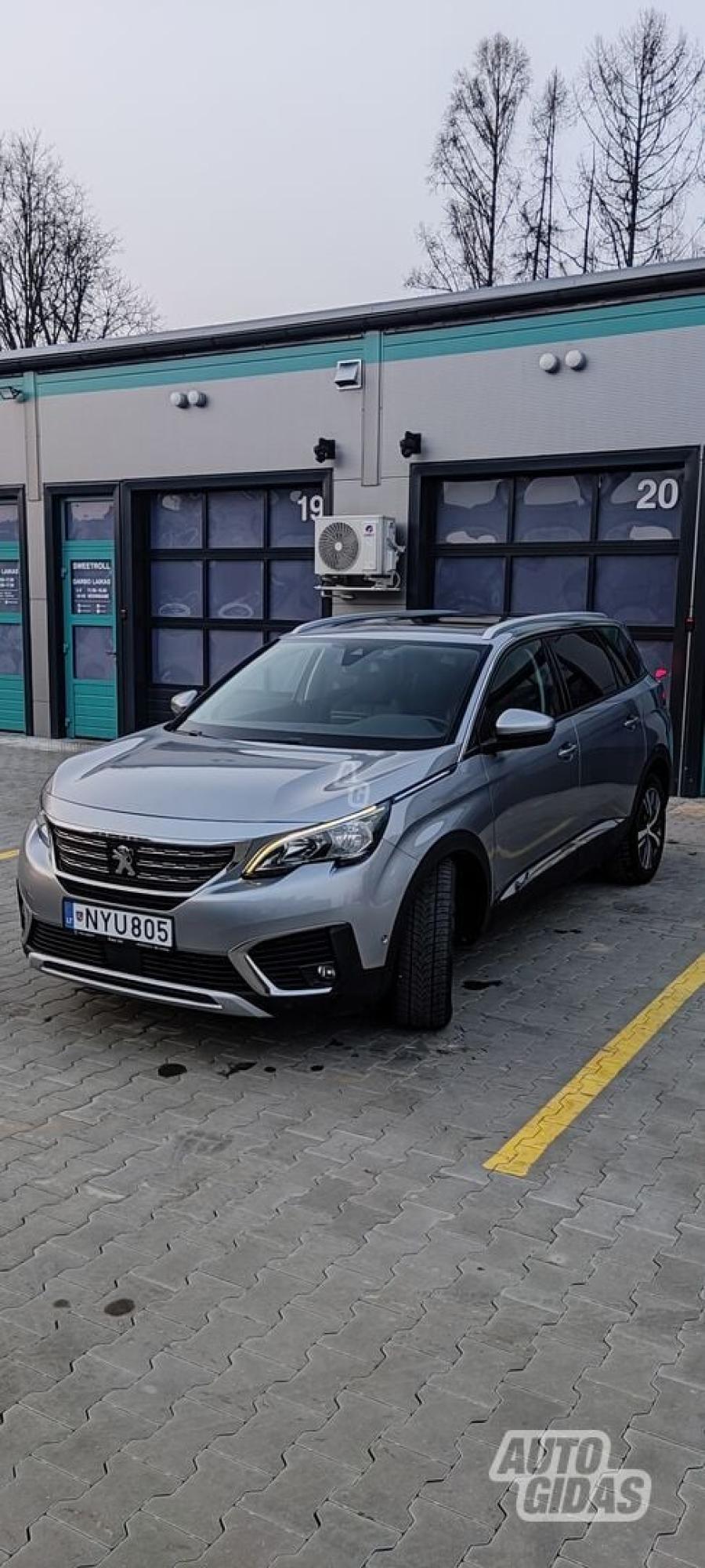 Pelēks Peugeot 5008 2017 Viļņa, ar dzinēja tilpumu 1.20 L un nobraukumu 135 tūkst. km par 10700 €, foto 4 vietnē AUTOMOTO.COM.LV