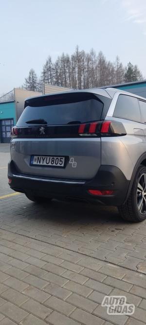 Pelēks Peugeot 5008 2017 Viļņa, ar dzinēja tilpumu 1.20 L un nobraukumu 135 tūkst. km par 10700 €, foto 23 vietnē AUTOMOTO.COM.LV