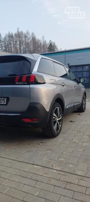 Pelēks Peugeot 5008 2017 Viļņa, ar dzinēja tilpumu 1.20 L un nobraukumu 135 tūkst. km par 10700 €, foto 26 vietnē AUTOMOTO.COM.LV