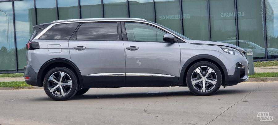 Grey Peugeot 5008 2017 in Siauliai, with an engine capacity of 1.60 L and mileage of 177 thousand km for 12200 €, photo 6 on AUTOMOTO.COM.LV