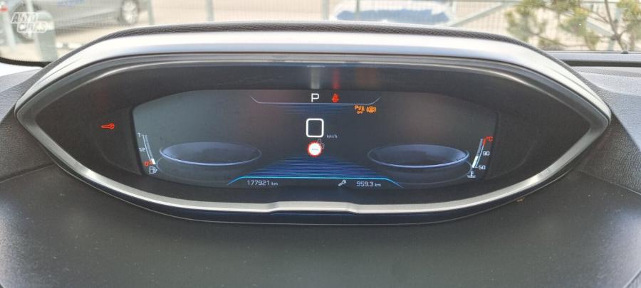 Grey Peugeot 5008 2017 in Siauliai, with an engine capacity of 1.60 L and mileage of 177 thousand km for 12200 €, photo 16 on AUTOMOTO.COM.LV