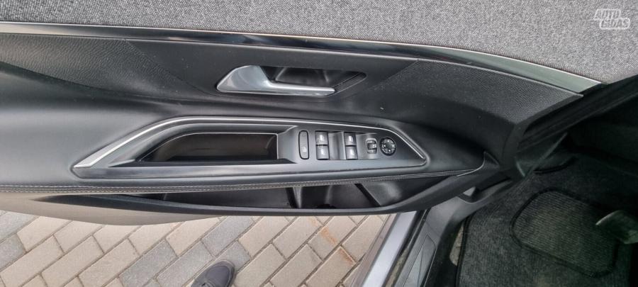 Grey Peugeot 5008 2017 in Siauliai, with an engine capacity of 1.60 L and mileage of 177 thousand km for 12200 €, photo 23 on AUTOMOTO.COM.LV