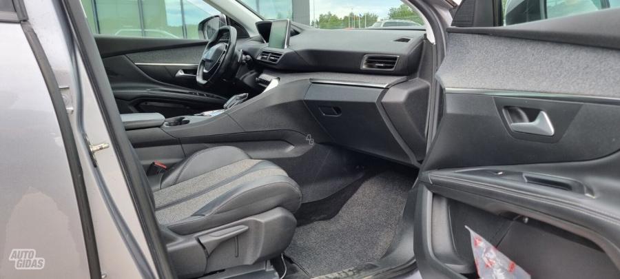 Grey Peugeot 5008 2017 in Siauliai, with an engine capacity of 1.60 L and mileage of 177 thousand km for 12200 €, photo 24 on AUTOMOTO.COM.LV