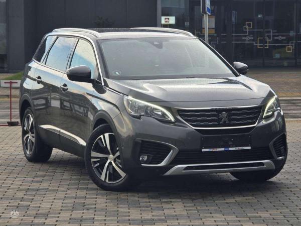 Grey Peugeot 5008 2017 in Siauliai, with an engine capacity of 2.00 L and mileage of 225 thousand km for 12800 €, photo 3 on AUTOMOTO.COM.LV
