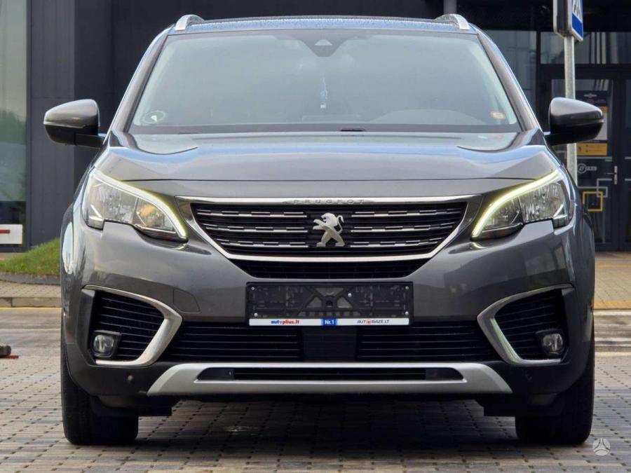 Grey Peugeot 5008 2017 in Siauliai, with an engine capacity of 2.00 L and mileage of 225 thousand km for 12800 €, photo 7 on AUTOMOTO.COM.LV