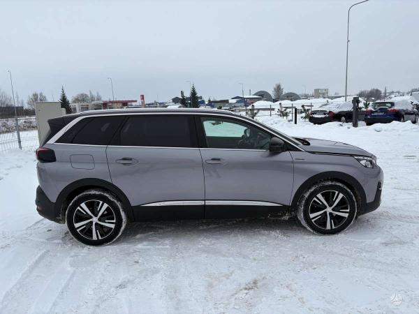 Grey Peugeot 5008 2018 in Taurage, with an engine capacity of 1.50 L and mileage of 200 thousand km for 11000 €, photo 5 on AUTOMOTO.COM.LV