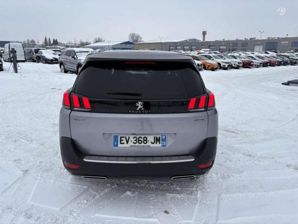 Grey Peugeot 5008 2018 in Taurage, with an engine capacity of 1.50 L and mileage of 200 thousand km for 11000 €, photo 7 on AUTOMOTO.COM.LV