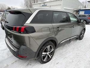 Grey Peugeot 5008 2018 in Kaunas, with an engine capacity of 1.50 L and mileage of 217 thousand km for 10800 €, photo 4 on AUTOMOTO.COM.LV