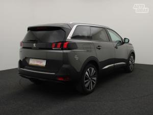 Grey Peugeot 5008 2018 in Vilnius, with an engine capacity of 1.60 L and mileage of 243 thousand km for 12999 €, photo 8 on AUTOMOTO.COM.LV