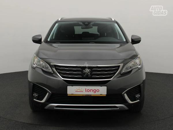 Grey Peugeot 5008 2018 in Vilnius, with an engine capacity of 1.20 L and mileage of 199 thousand km for 12499 €, photo 3 on AUTOMOTO.COM.LV