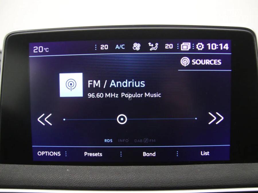 Grey Peugeot 5008 2018 in Vilnius, with an engine capacity of 1.20 L and mileage of 199 thousand km for 12499 €, photo 24 on AUTOMOTO.COM.LV