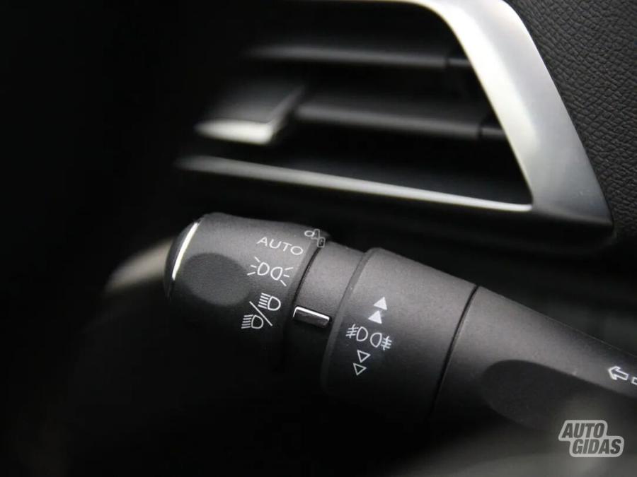 Grey Peugeot 5008 2018 in Vilnius, with an engine capacity of 1.20 L and mileage of 199 thousand km for 12499 €, photo 29 on AUTOMOTO.COM.LV