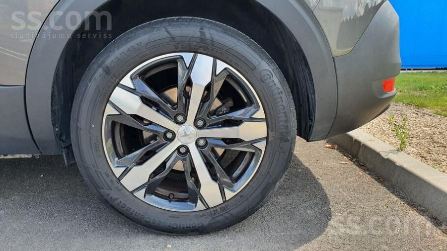 Pelēks Peugeot 5008 2018 Rīga, ar dzinēja tilpumu 1.50 L un nobraukumu 95 tūkst. km par 13950 €, foto 6 vietnē AUTOMOTO.COM.LV