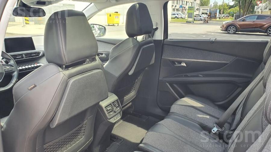 Pelēks Peugeot 5008 2018 Rīga, ar dzinēja tilpumu 1.50 L un nobraukumu 95 tūkst. km par 13950 €, foto 8 vietnē AUTOMOTO.COM.LV